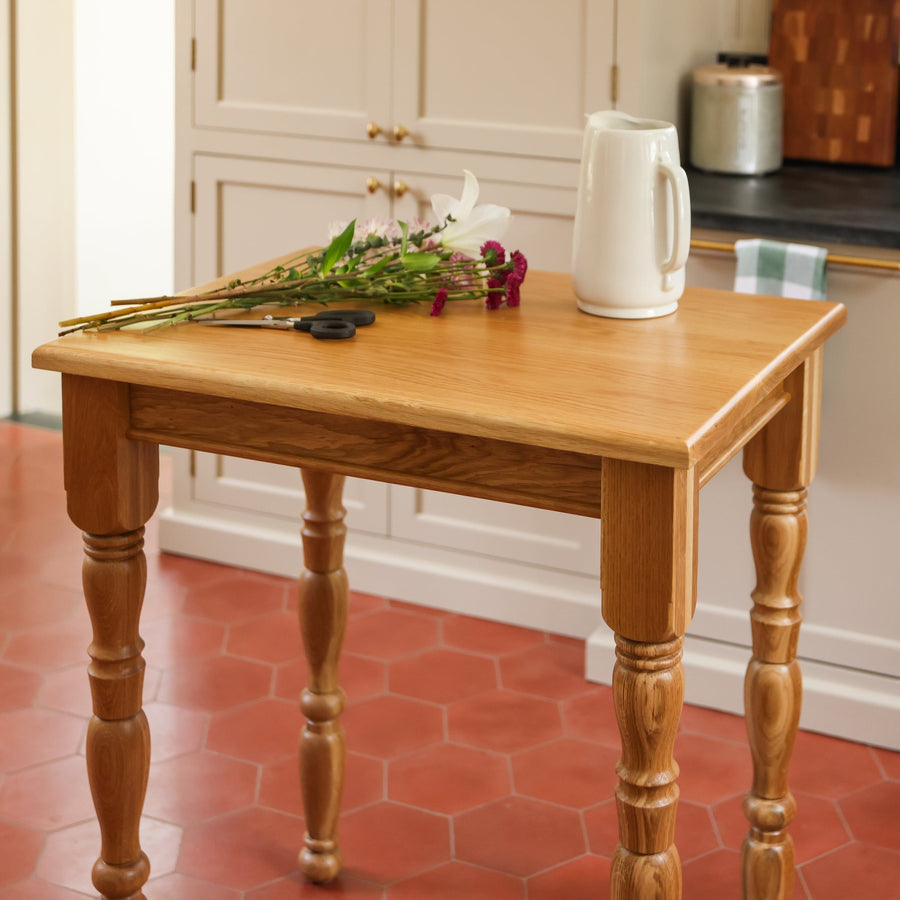 White Oak Island Chef Table – Laurel Mercantile