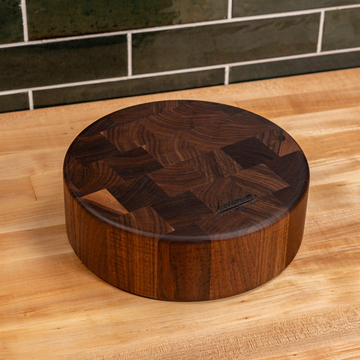 Walnut End Grain Round Butcher Block – Laurel Mercantile