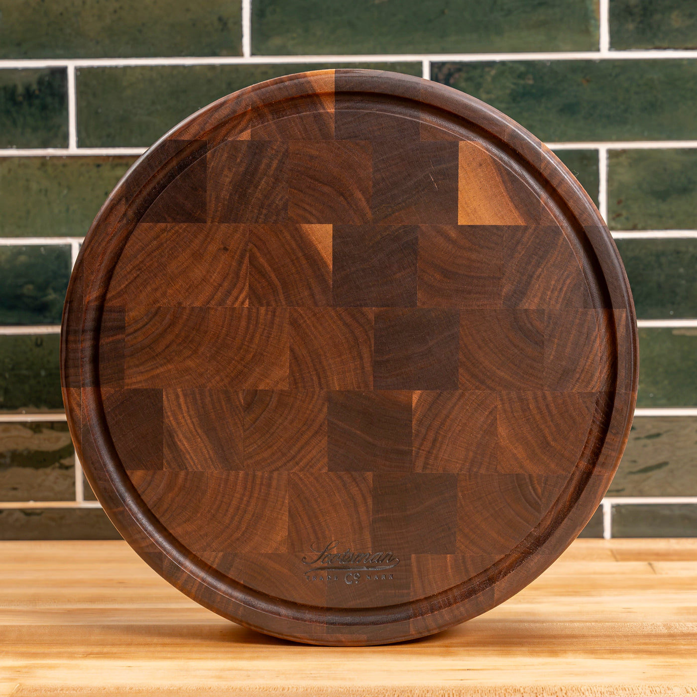 Walnut End Grain Round Butcher Block with Juice Groove – Laurel Mercantile