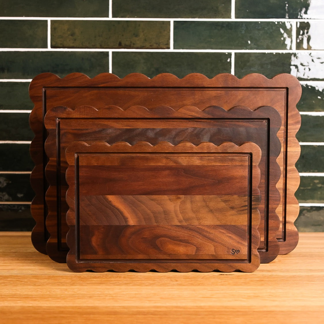 Walnut Scalloped Serving Board – Laurel Mercantile
